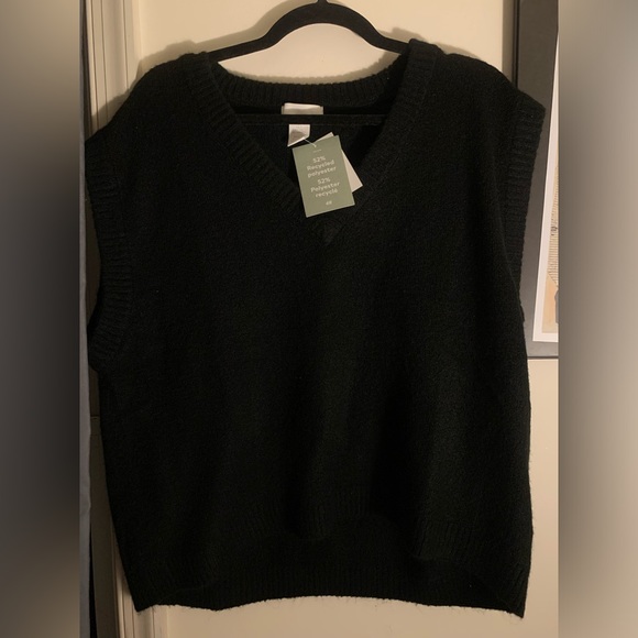 H&M | Tops | New Hm Knit Vest Womens | Poshmark